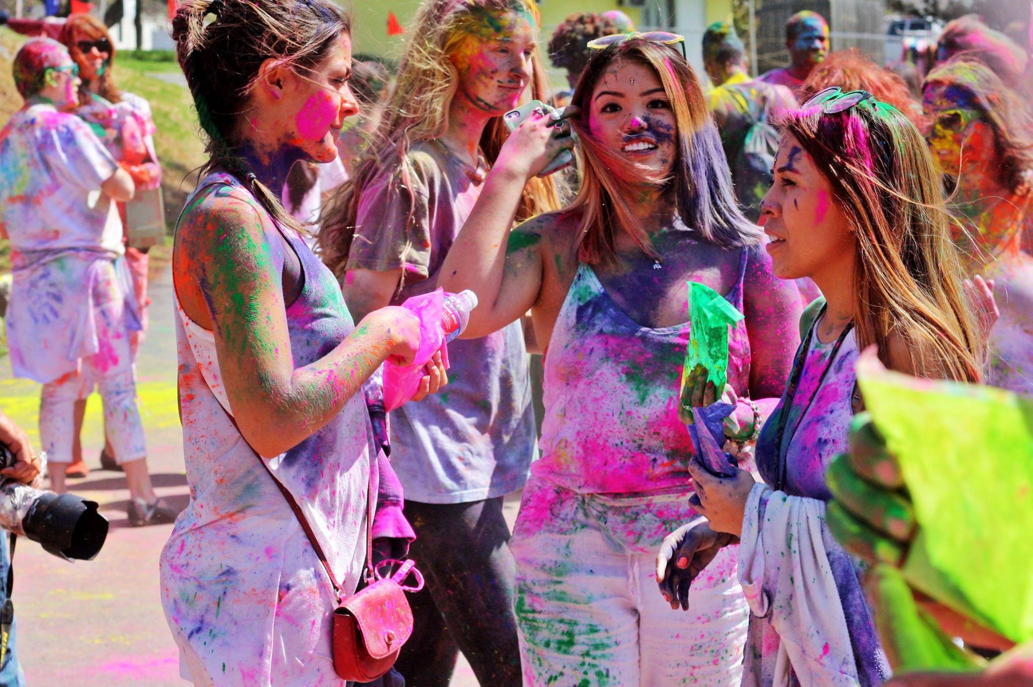Holi DC Festival ! - Dream Discover and Explore